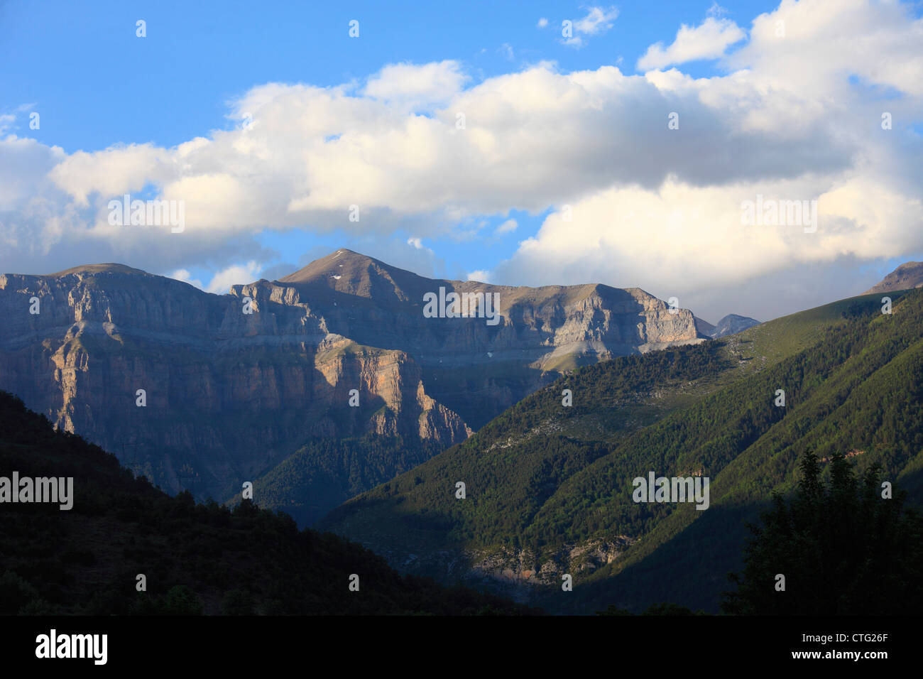 Pyrenees landscape hi-res stock photography and images - Alamy