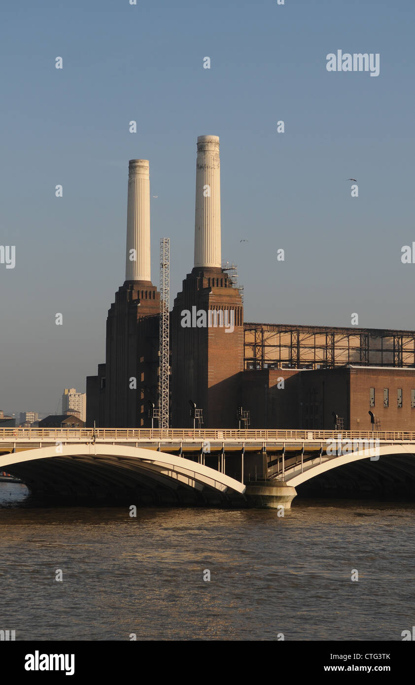 Electricity tower ireland hi-res stock photography and images - Alamy