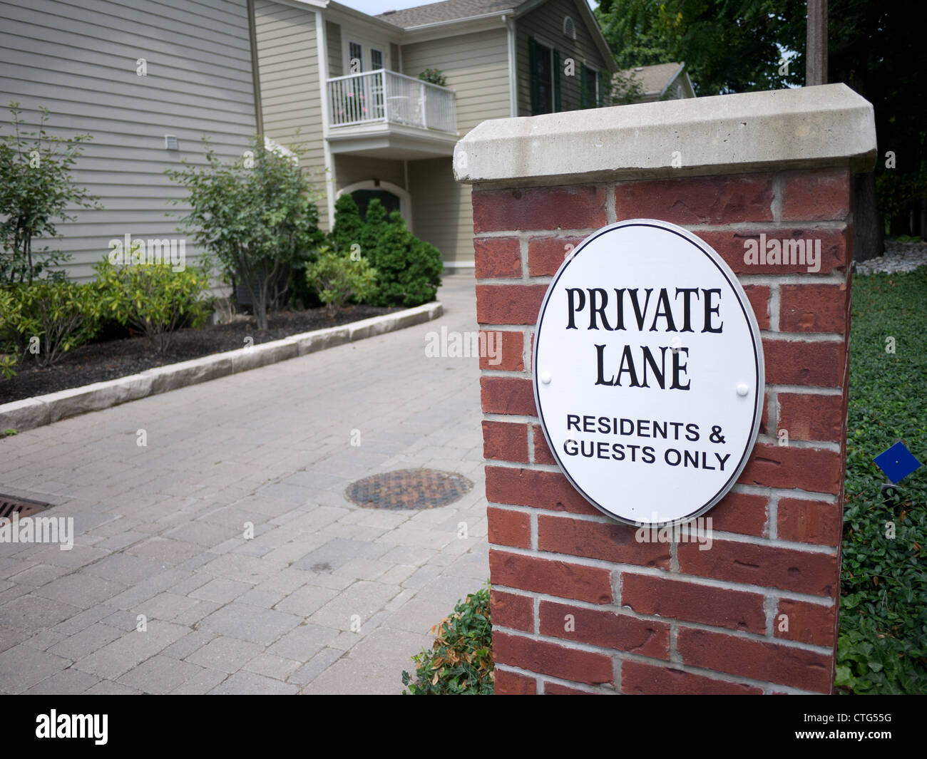private lane sign Stock Photo - Alamy