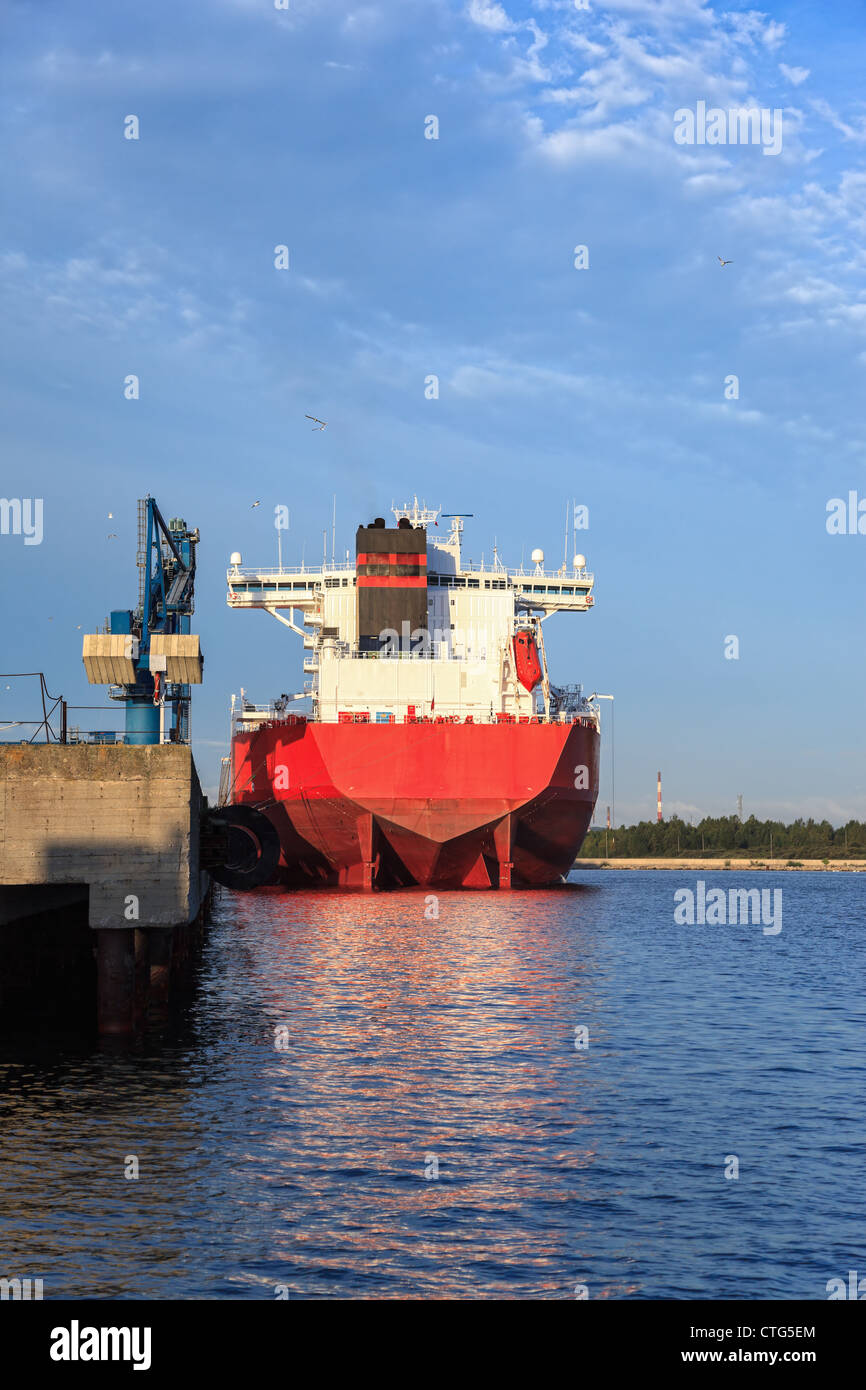 Tanker ship moored port hi-res stock photography and images - Alamy