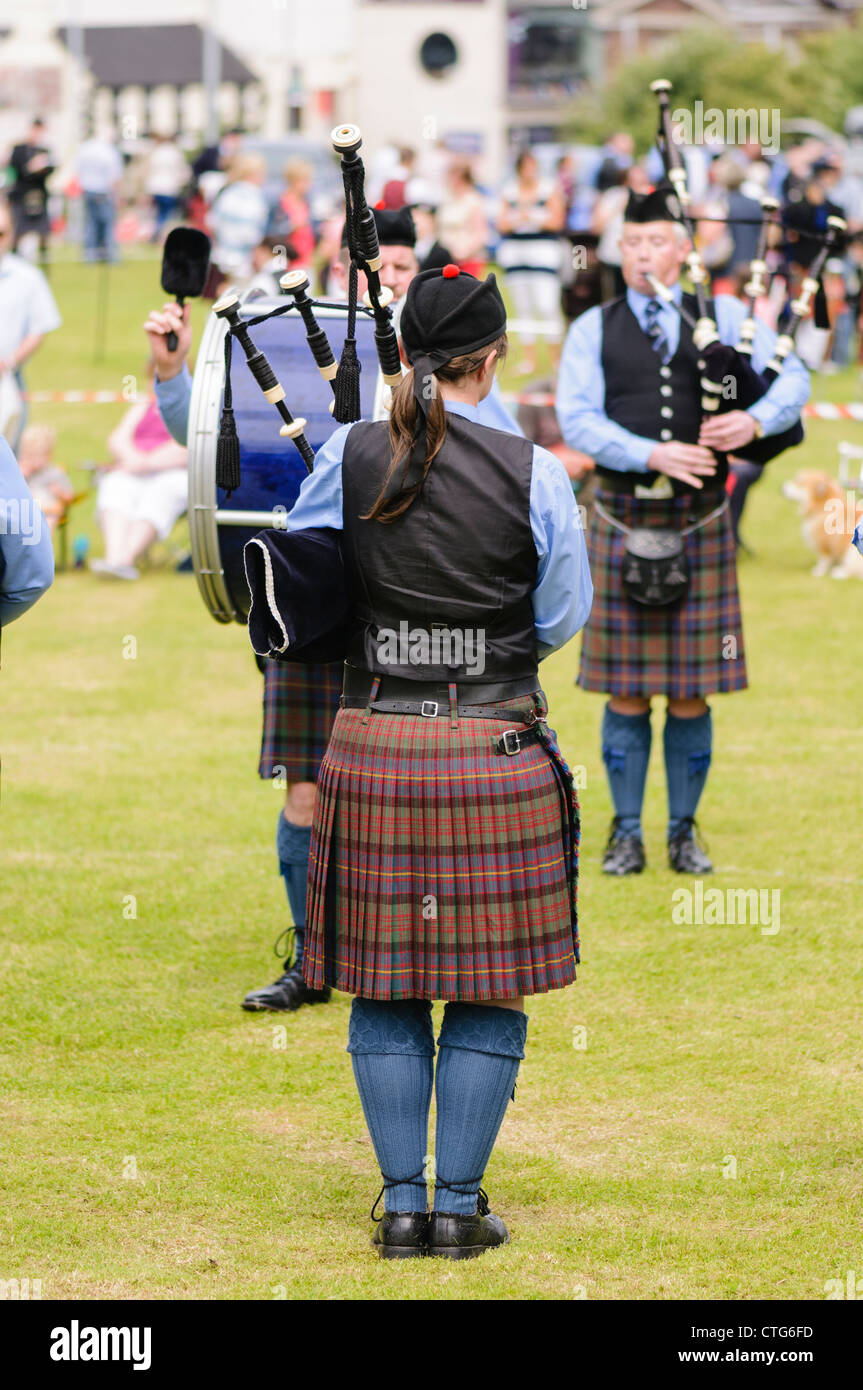Bagpipers hi-res stock photography and images - Alamy