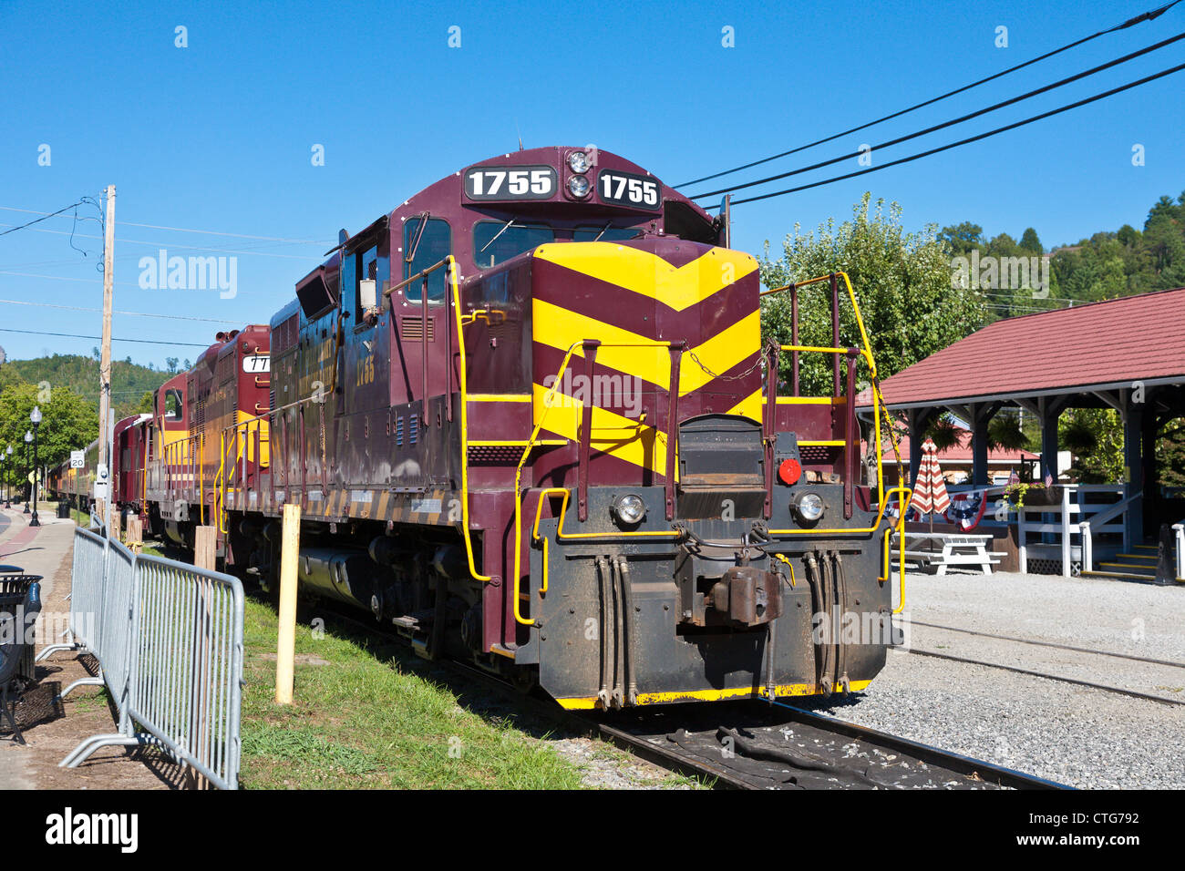 Great Smoky Mountain Railway train at station in Bryson City, North ...