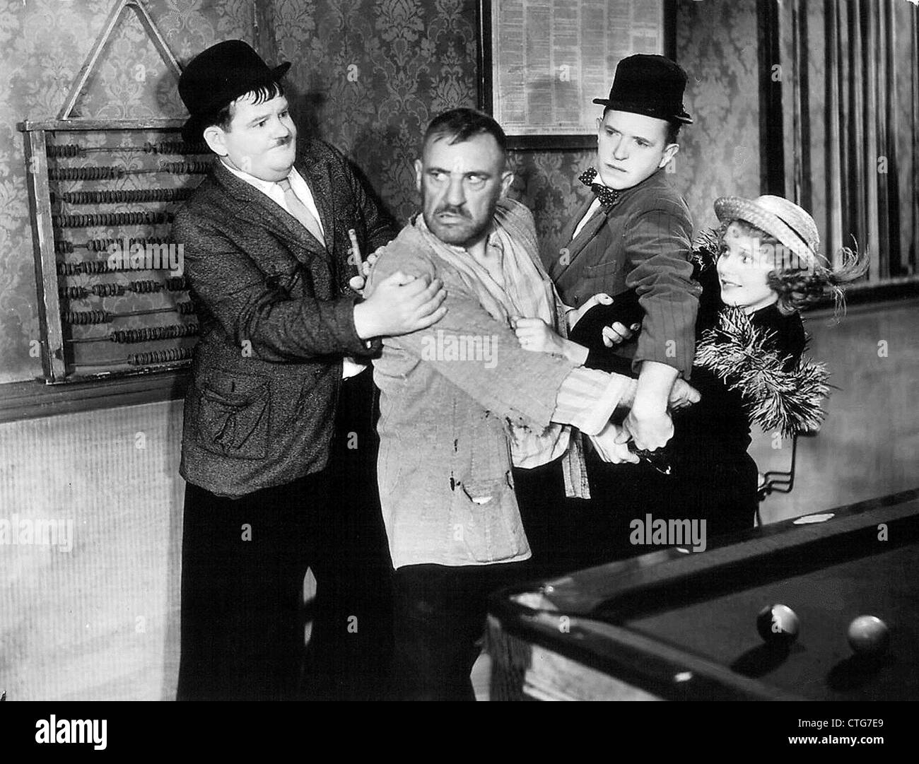 Old port 1932 oliver hardy hi-res stock photography and images - Alamy