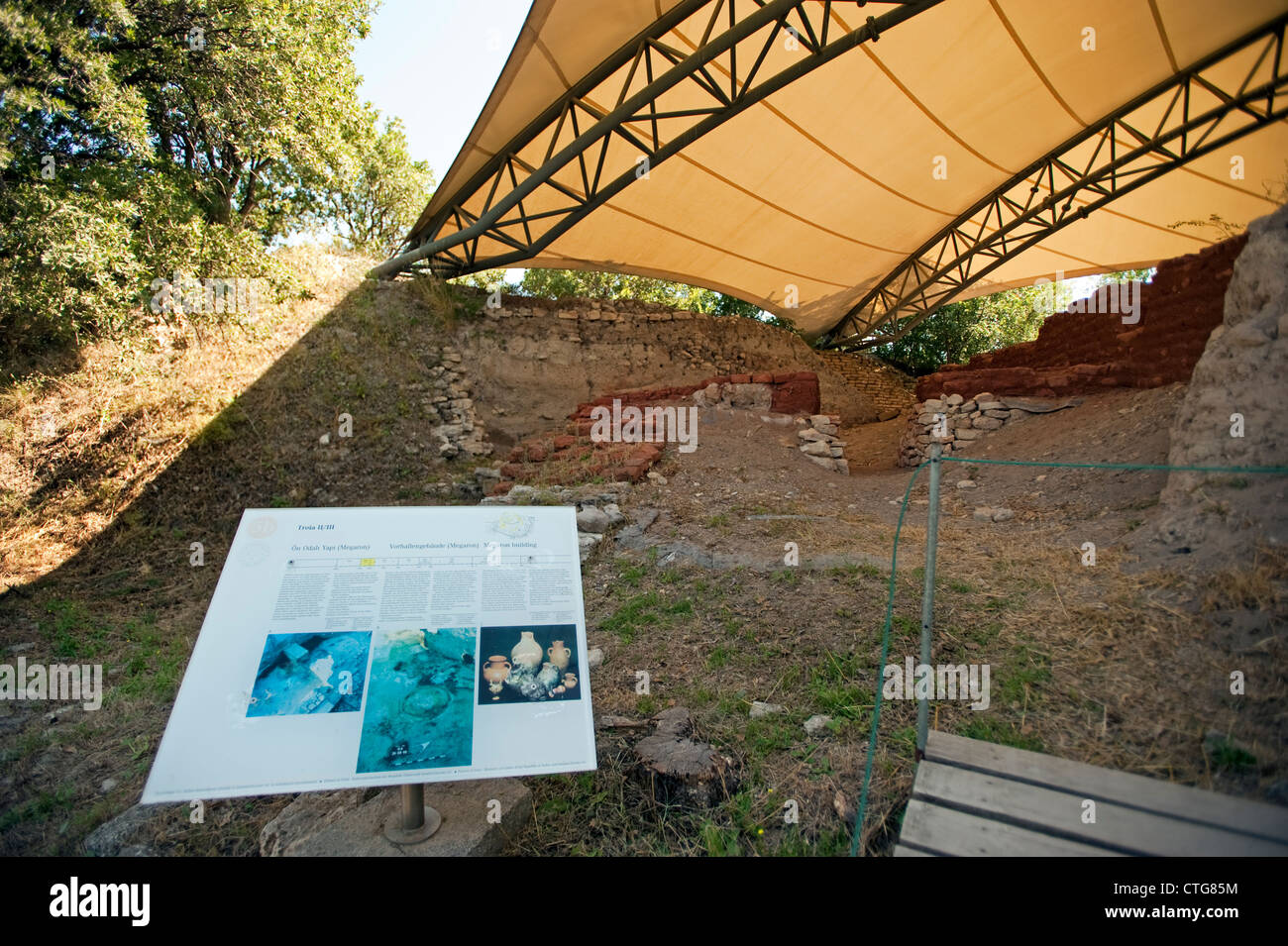 Megaron building Troia II and III BC 2500 Troy Çanakkale Turkey Stock ...