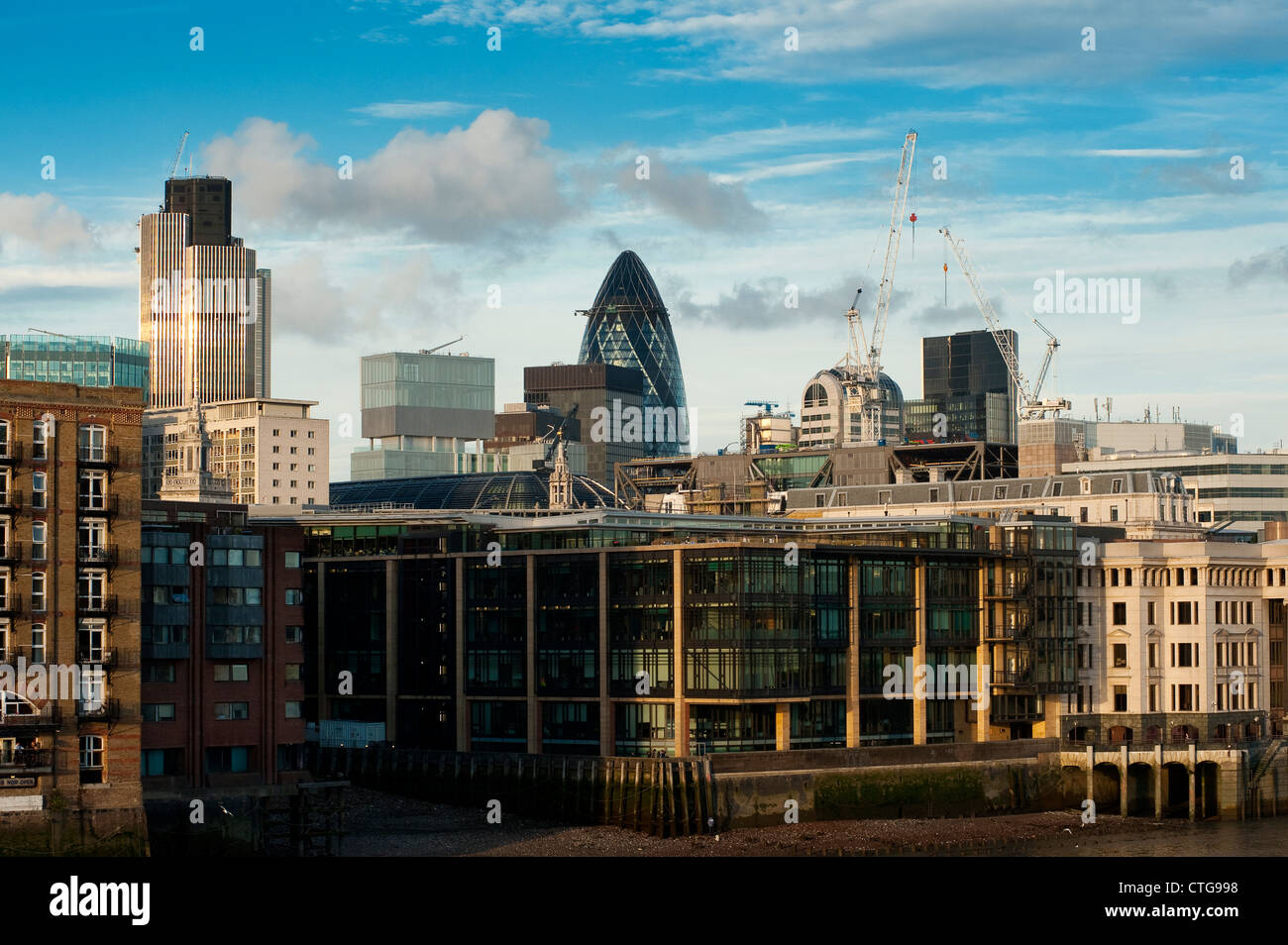 Well known buildings hi-res stock photography and images - Alamy