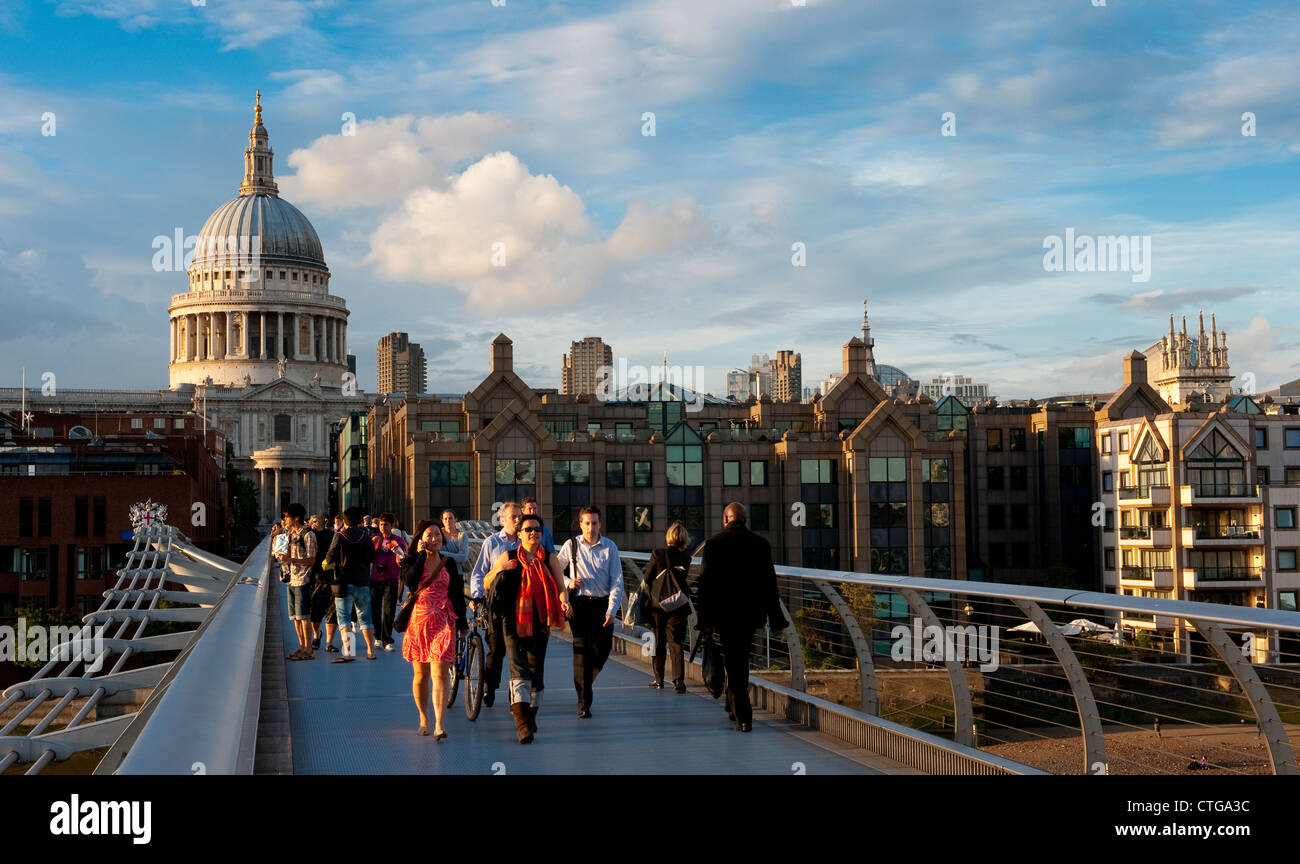 The London Millennium Footbridge, spanning the River Thames in the City ...