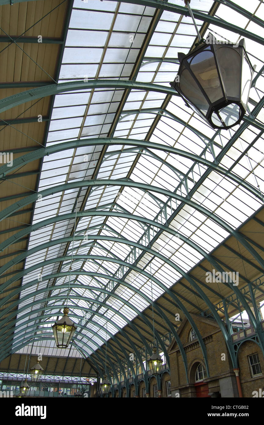 Market canopy roof hi-res stock photography and images - Alamy