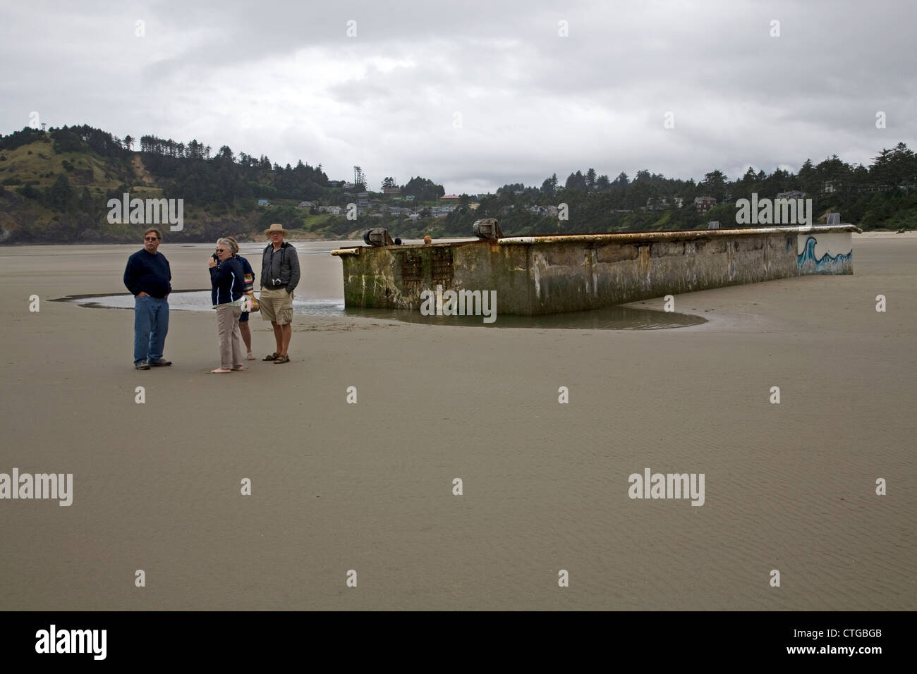 Part of a Japanese dock washed up on the Oregon Pacific Coast following ...