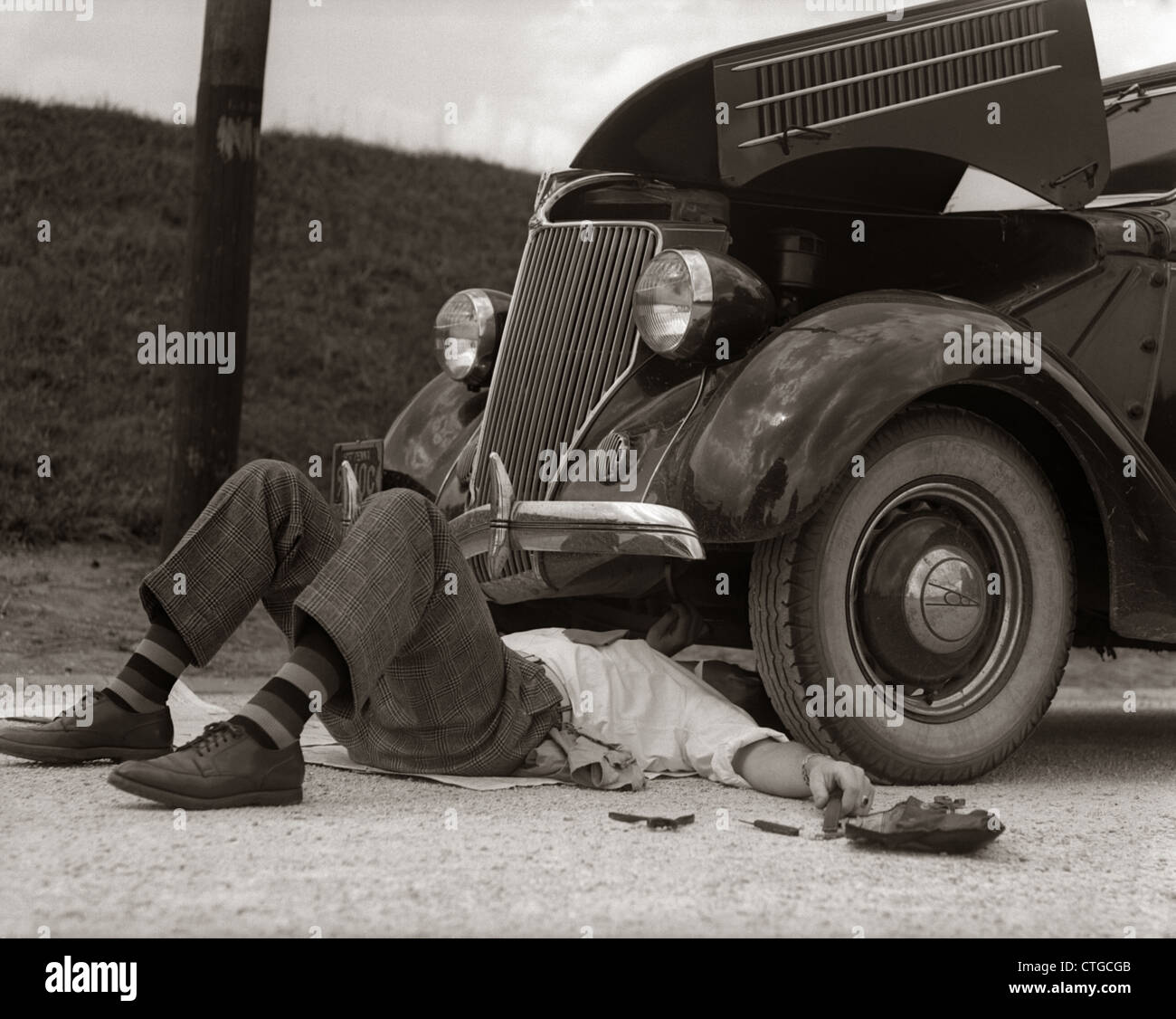 Car maintenance funny hi-res stock photography and images - Alamy