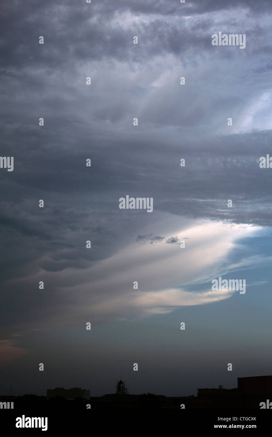 Storm system hi-res stock photography and images - Alamy