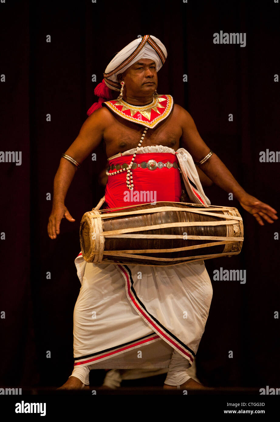Kandyan man drummer performing in Kandy, Sri Lanka Stock Photo ...
