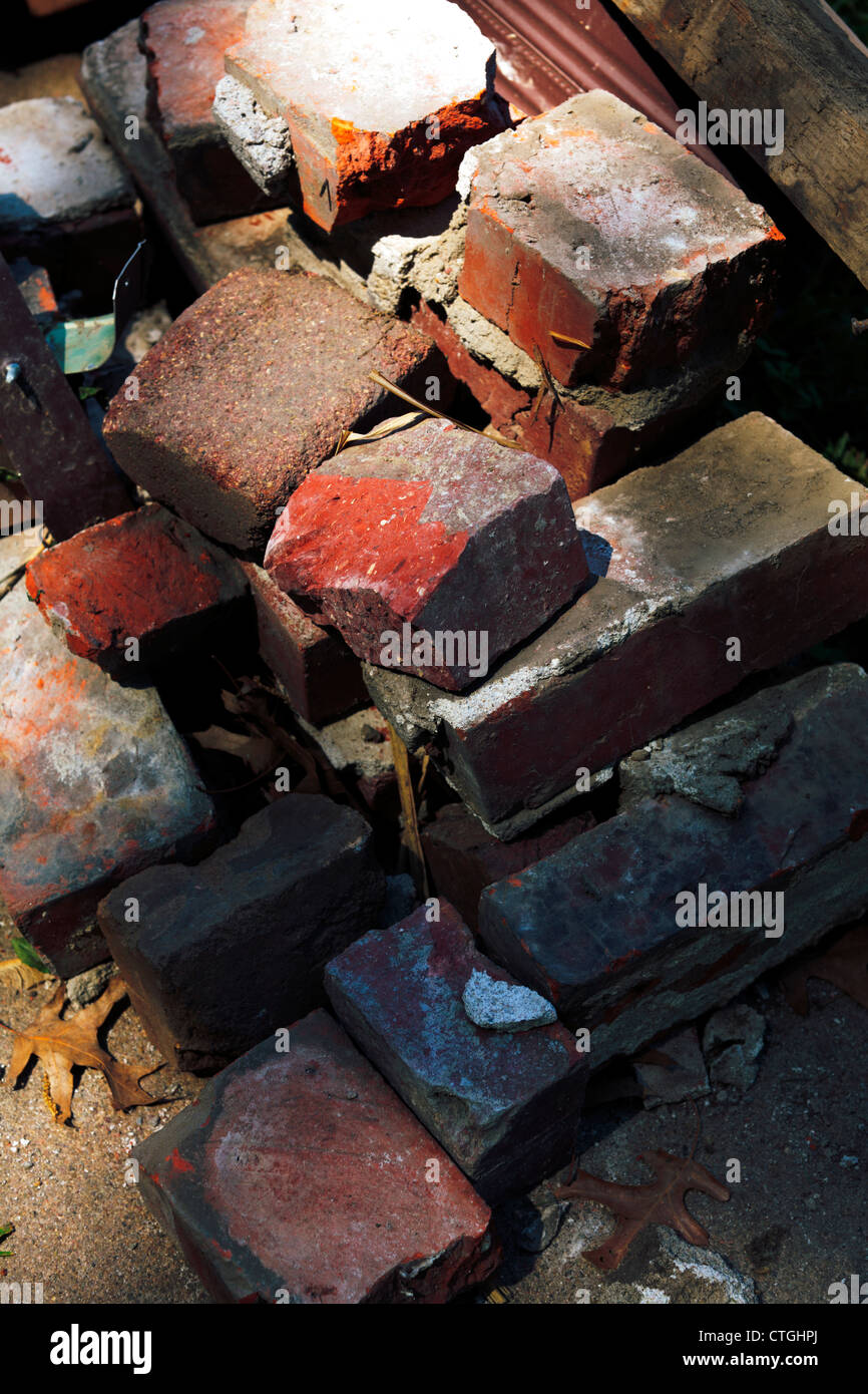 Irregular bricks hi-res stock photography and images - Alamy