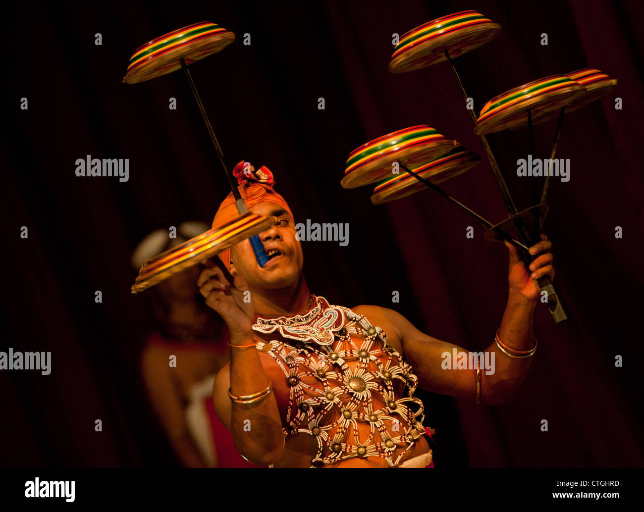 Kandyan dancer hi-res stock photography and images - Alamy