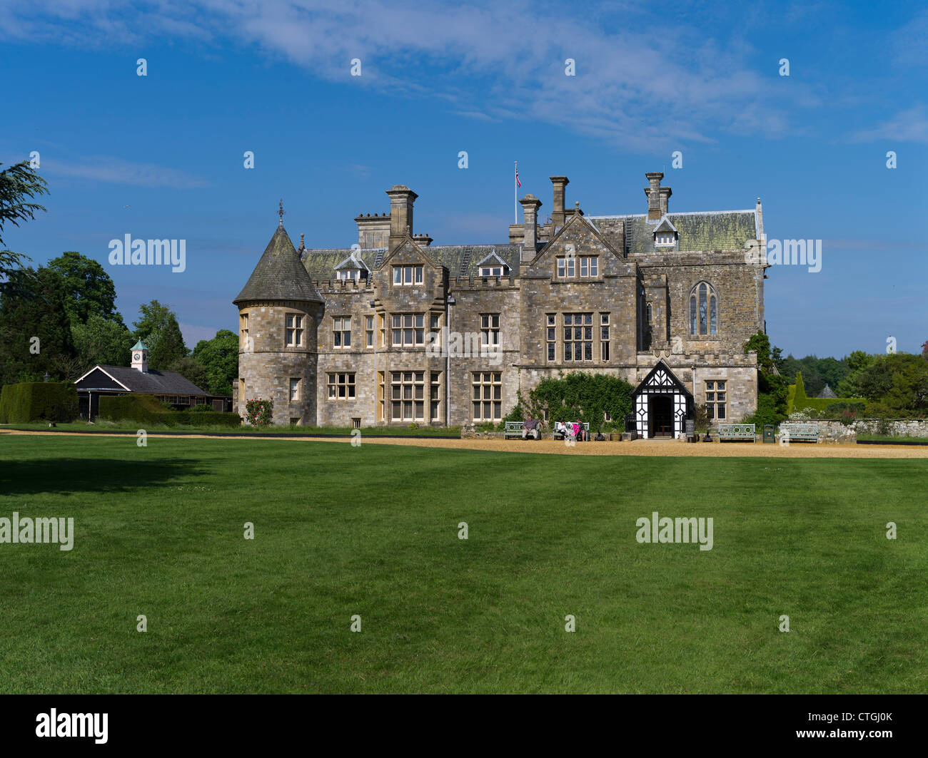 dh English stately house BEAULIEU PALACE HAMPSHIRE ENGLAND Mansion ...