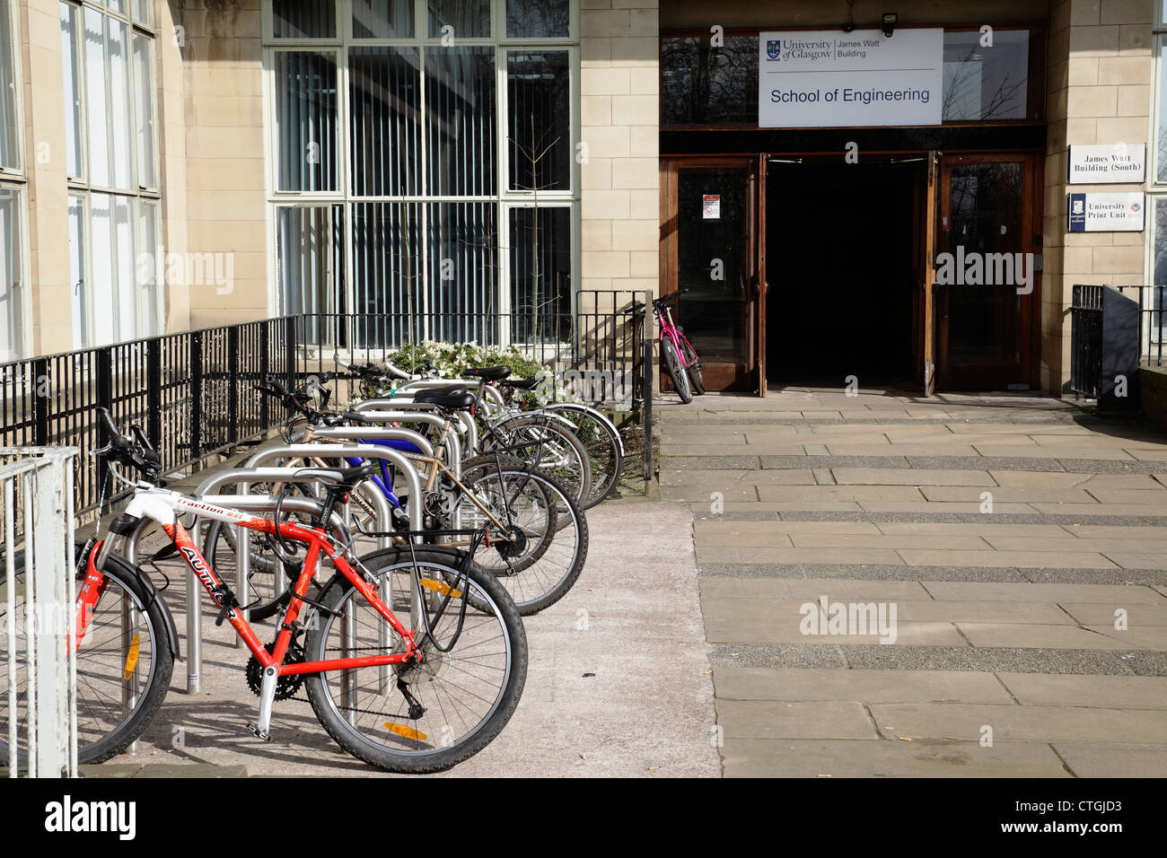 University of Glasgow School of Engineering in the James Watt Building ...