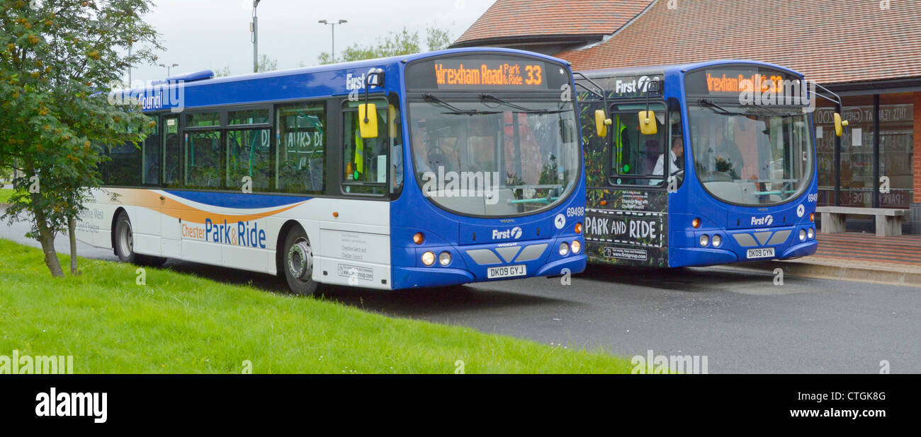 Single deck buses hi-res stock photography and images - Alamy