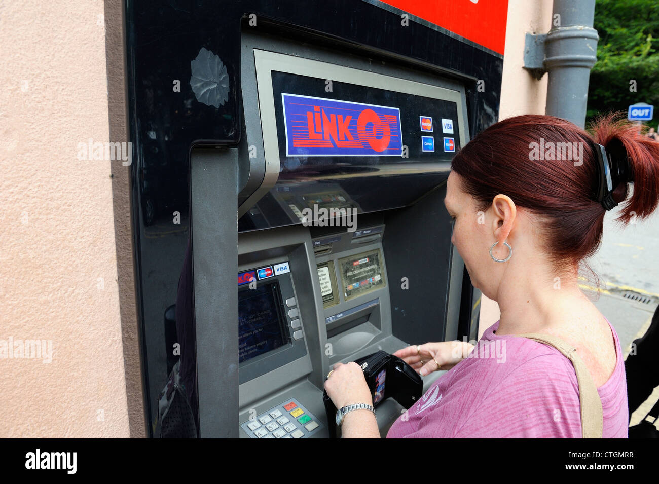 Link atm hi-res stock photography and images - Alamy