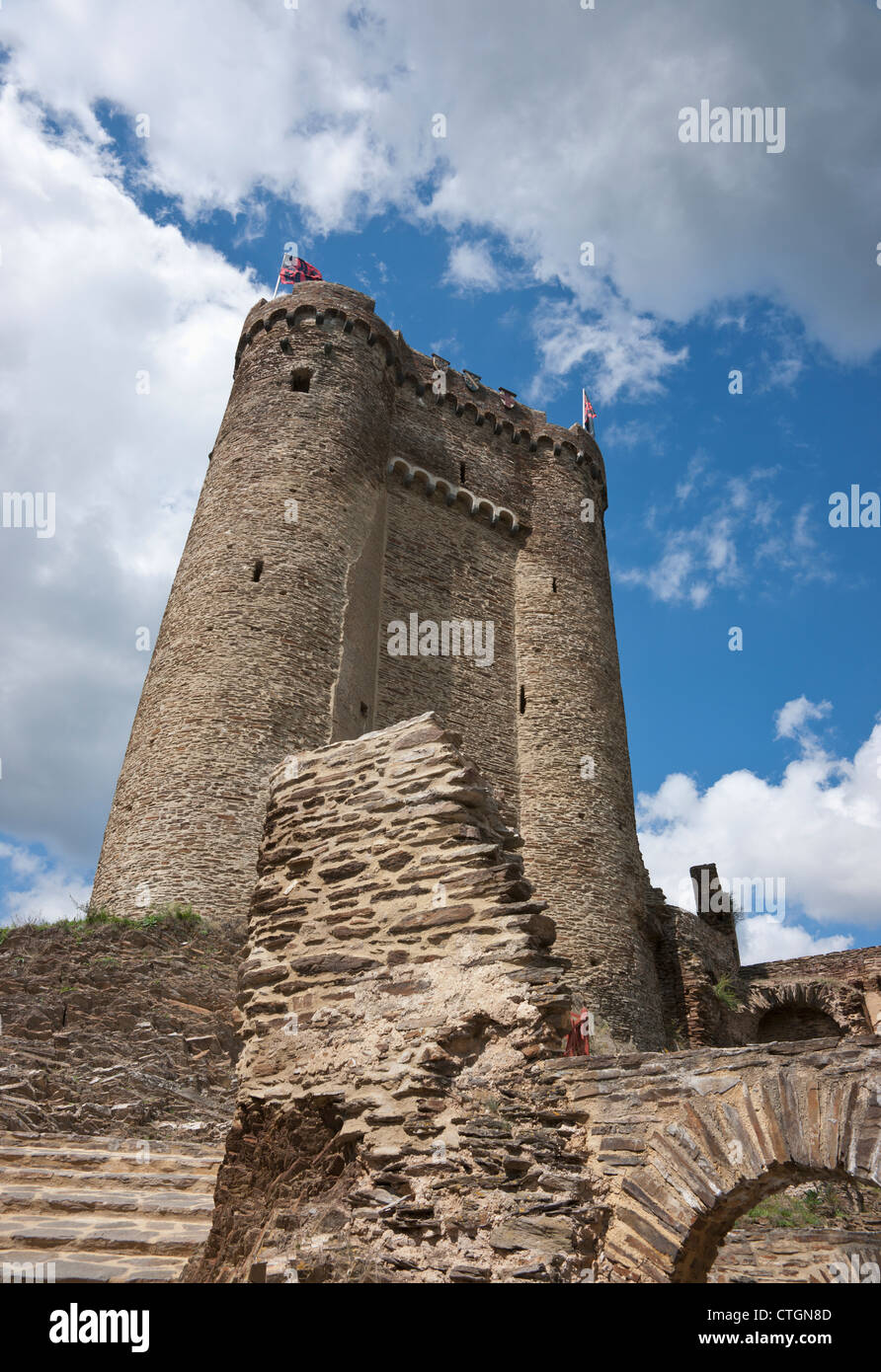 Twin castles hi-res stock photography and images - Alamy