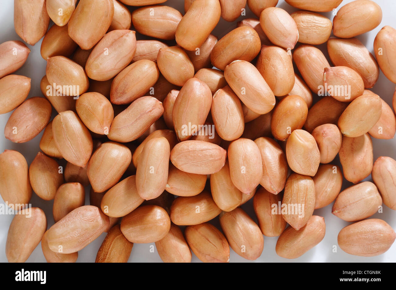 Uncooked peanuts hi-res stock photography and images - Alamy