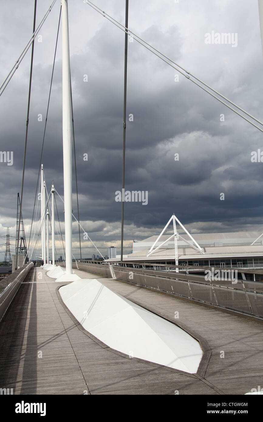 Pedestrian bridge royal victoria dock hi-res stock photography and ...