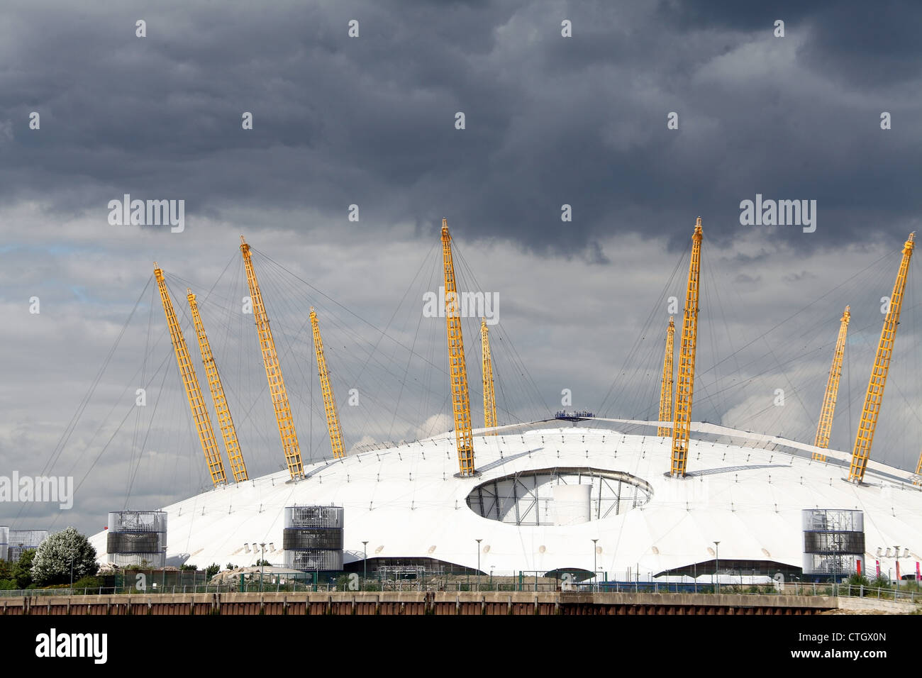 Up at the o2 hi-res stock photography and images - Alamy