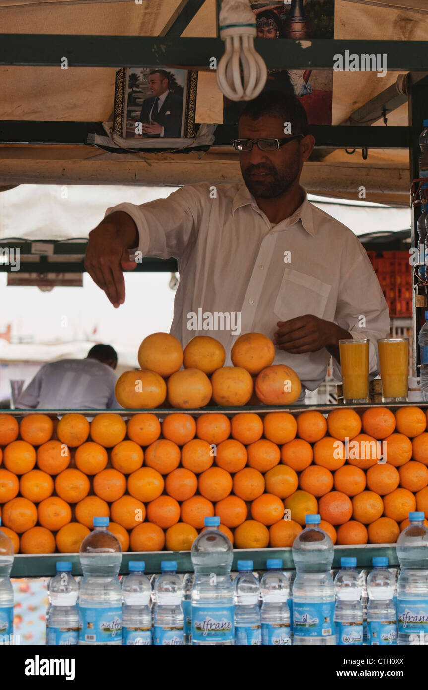 orange juice vendor at the Djemma el Fna in Marrakech, Morocco Stock ...