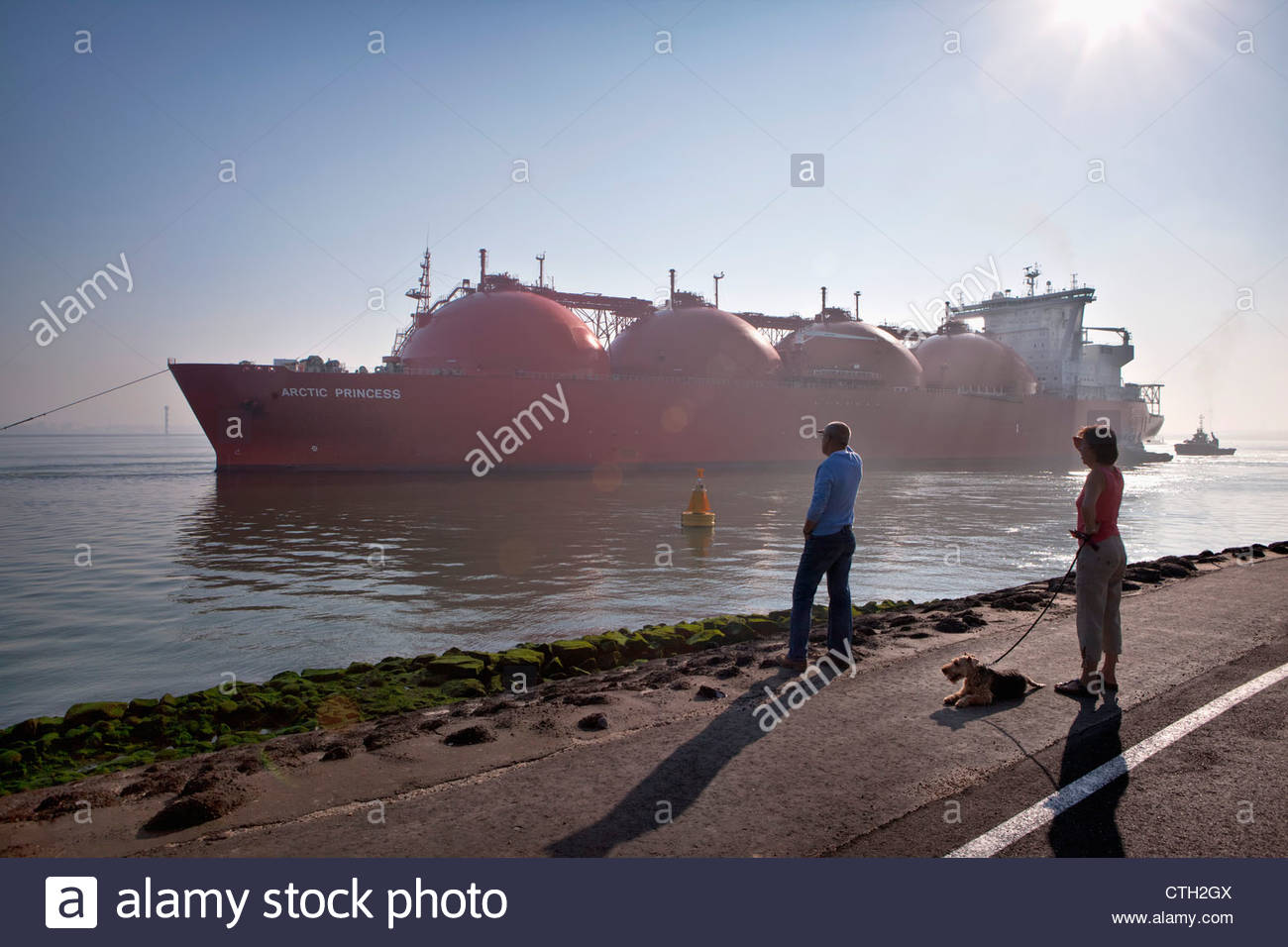 Liquid Gas Tanker Stock Photos & Liquid Gas Tanker Stock Images - Alamy