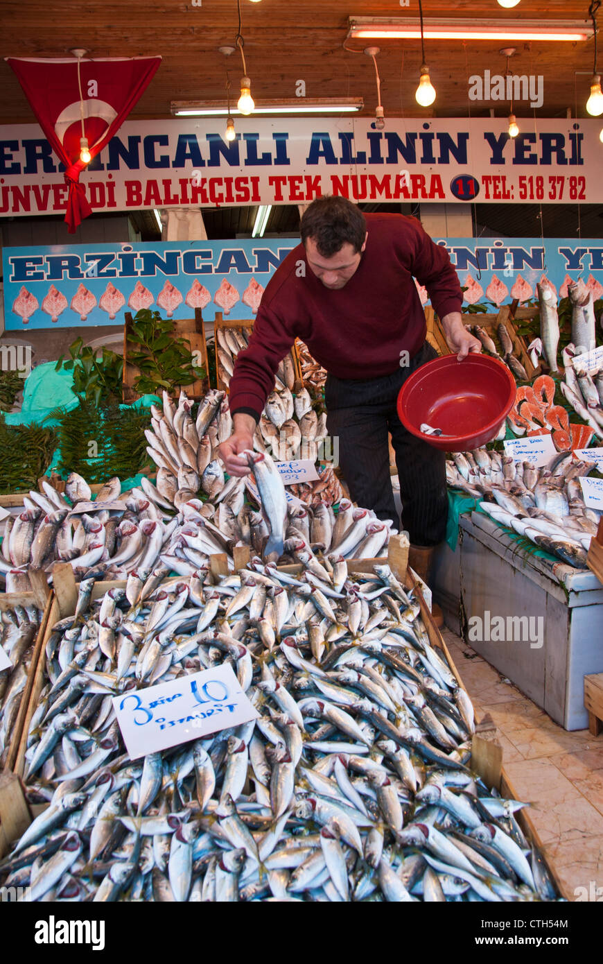 Fish Market, Istanbul, Turkey Stock Photo - Alamy