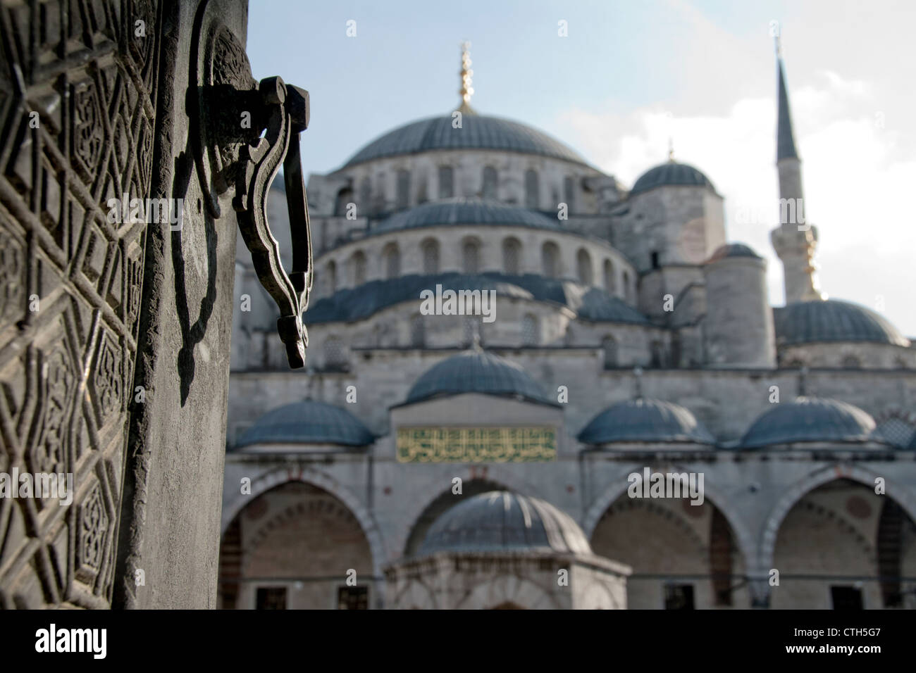 Facade blue mosque sultanahmet istanbul hi-res stock photography and ...