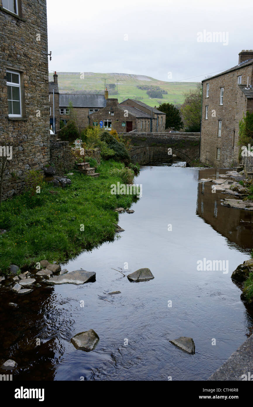 The Gayle Beck running through Hawes in the Yorkshire Dales National ...