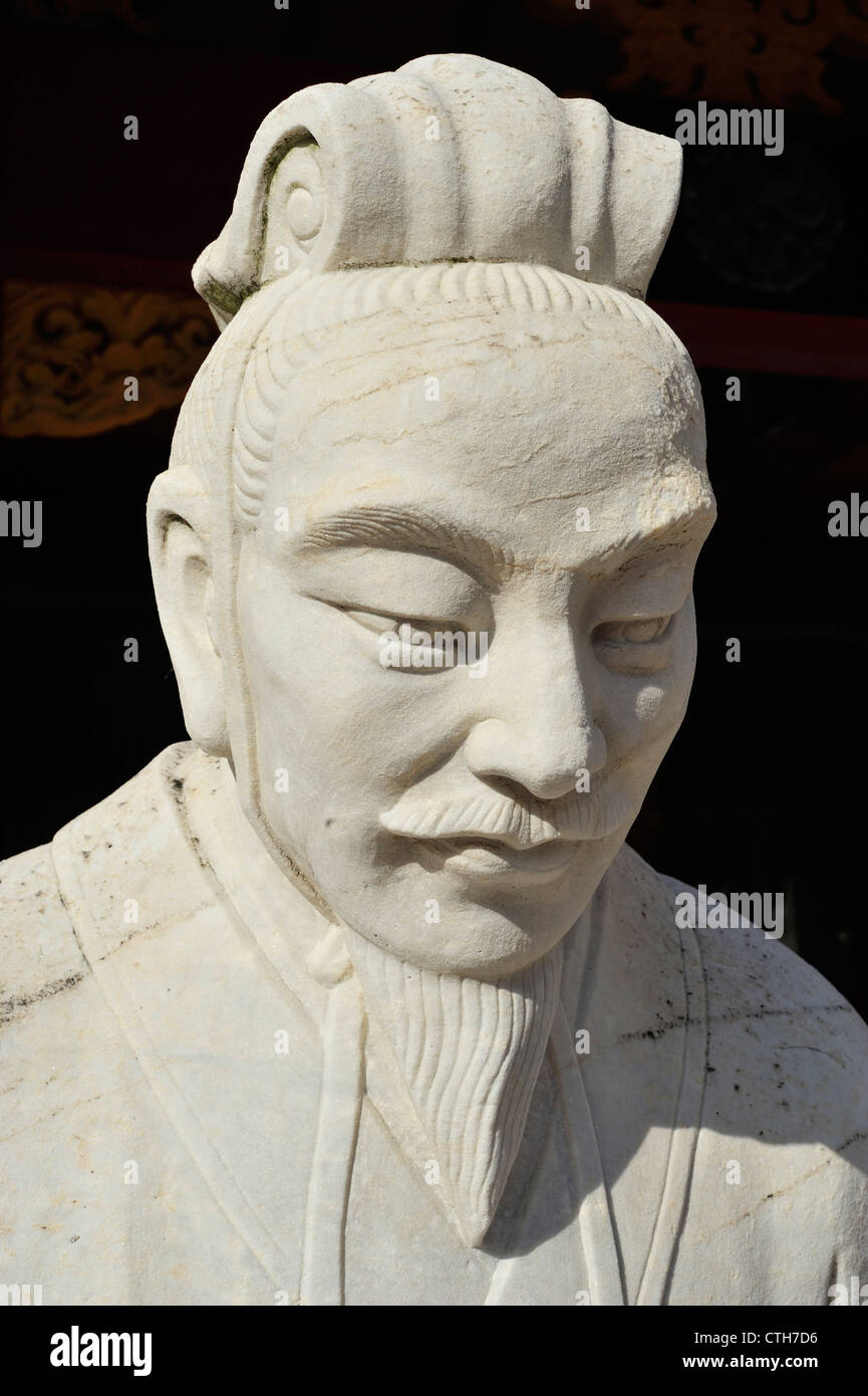 Confucius statue japan hi-res stock photography and images - Alamy