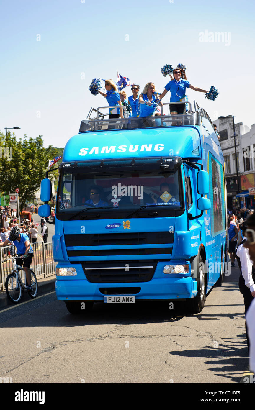Blue lorry hi-res stock photography and images - Alamy