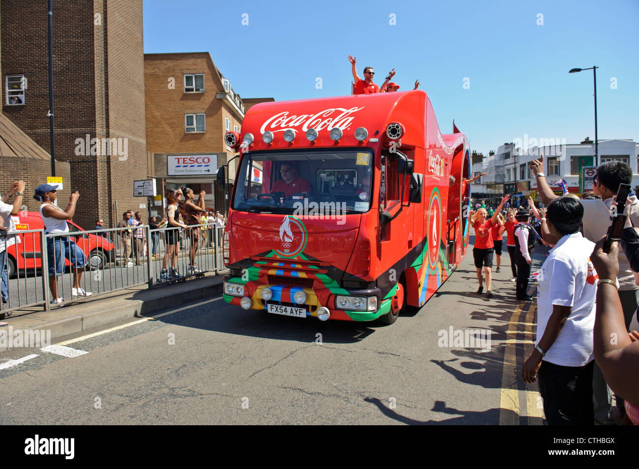 Red lorry uk hi-res stock photography and images - Alamy