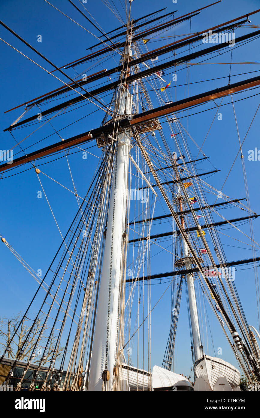 Ships masts hi-res stock photography and images - Alamy