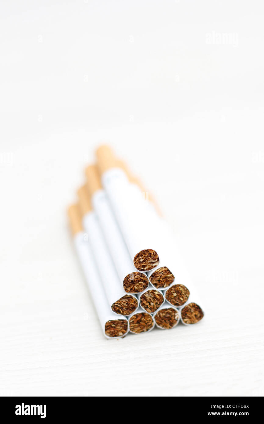 Sin cigarette hi-res stock photography and images - Alamy