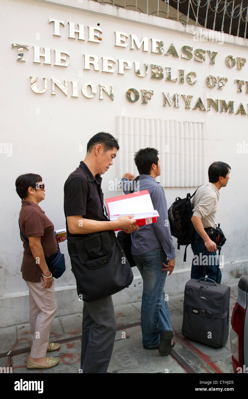 Embassy hi-res stock photography and images - Alamy