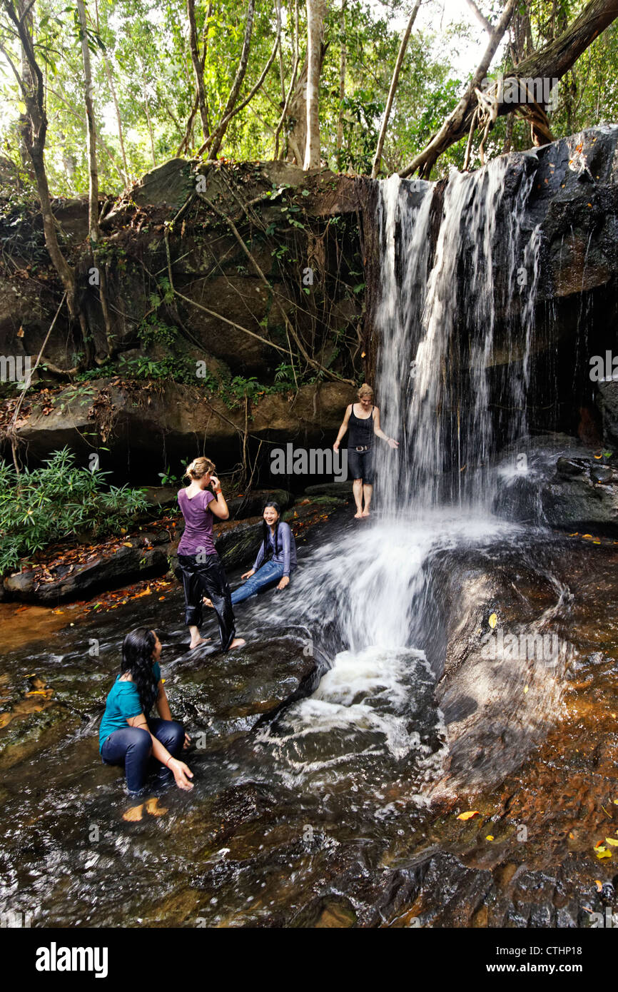 Kbal spean temple hi-res stock photography and images - Alamy