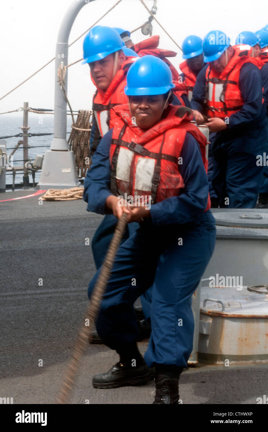 Usns hayes hi-res stock photography and images - Alamy
