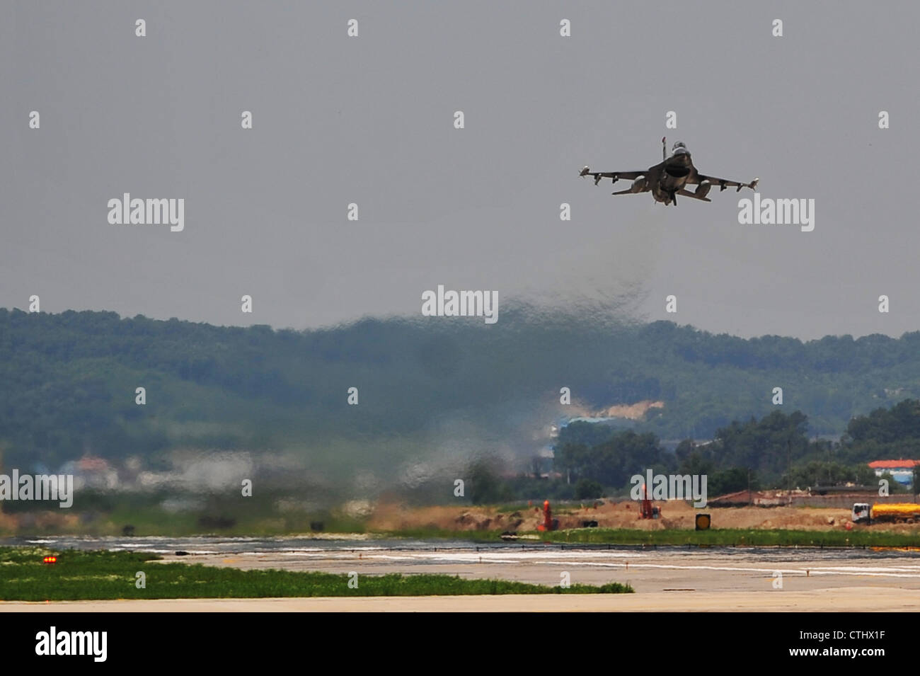 An F-16 Fighting Falcon launches during a combat sortie for operational ...