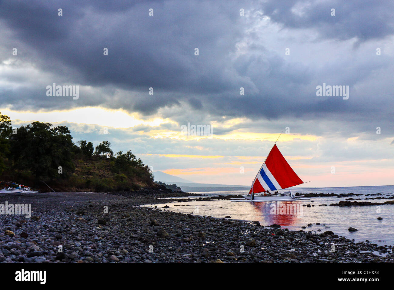 Fish boat hi-res stock photography and images - Alamy
