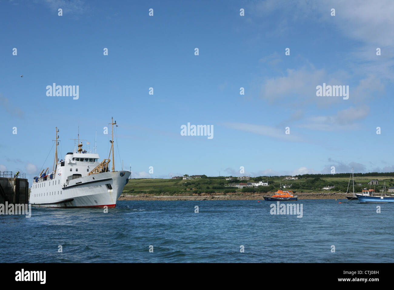The Scillonian ferry in the harbour, Hugh Town St Mary’s Scilly Isles ...