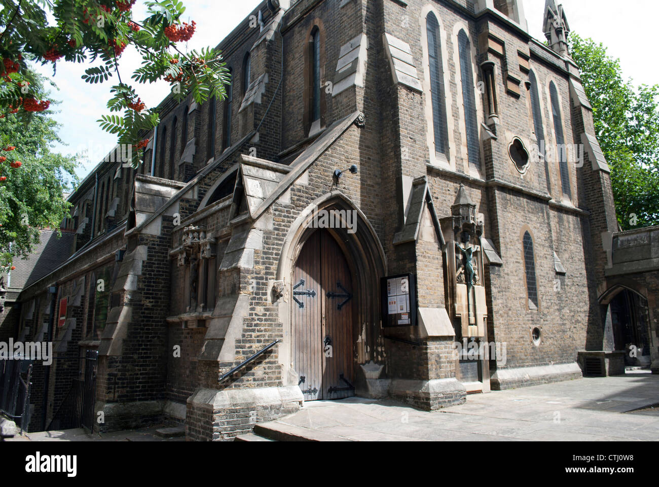 Kings cross church hi-res stock photography and images - Alamy