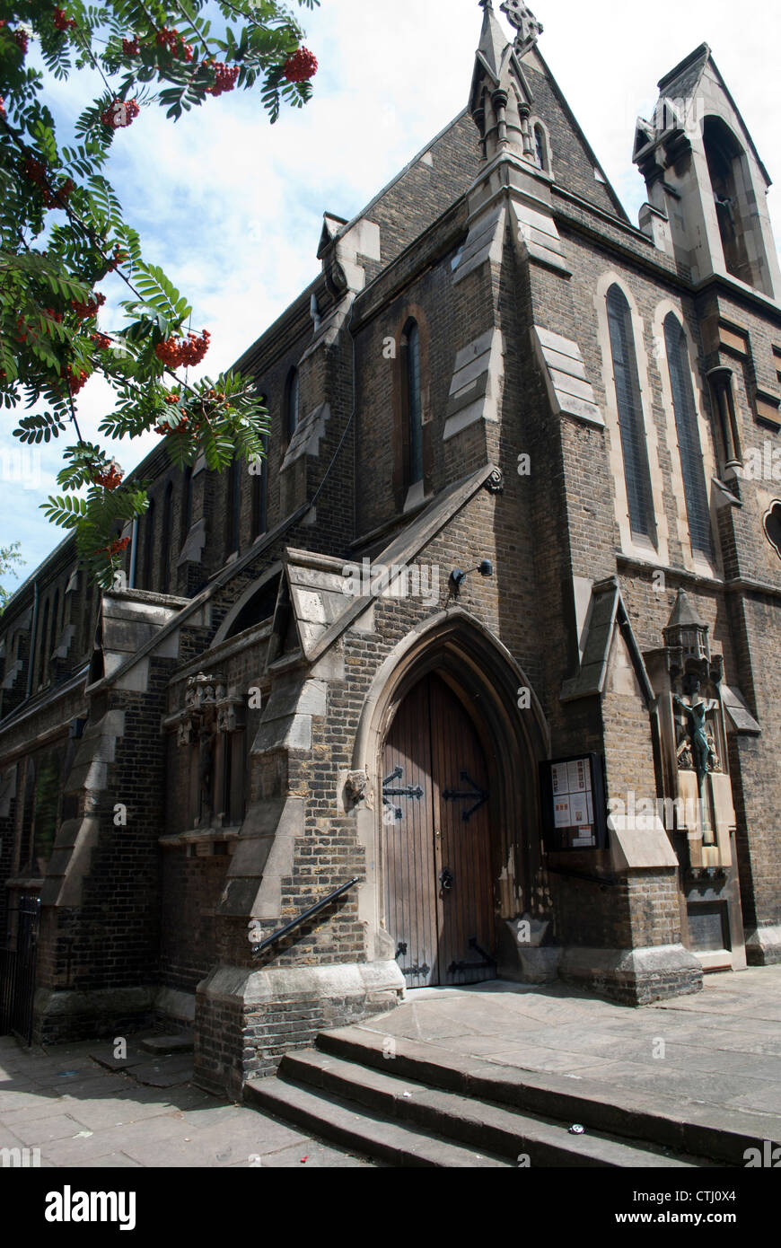 Holy Cross Church in Kings Cross London Stock Photo - Alamy