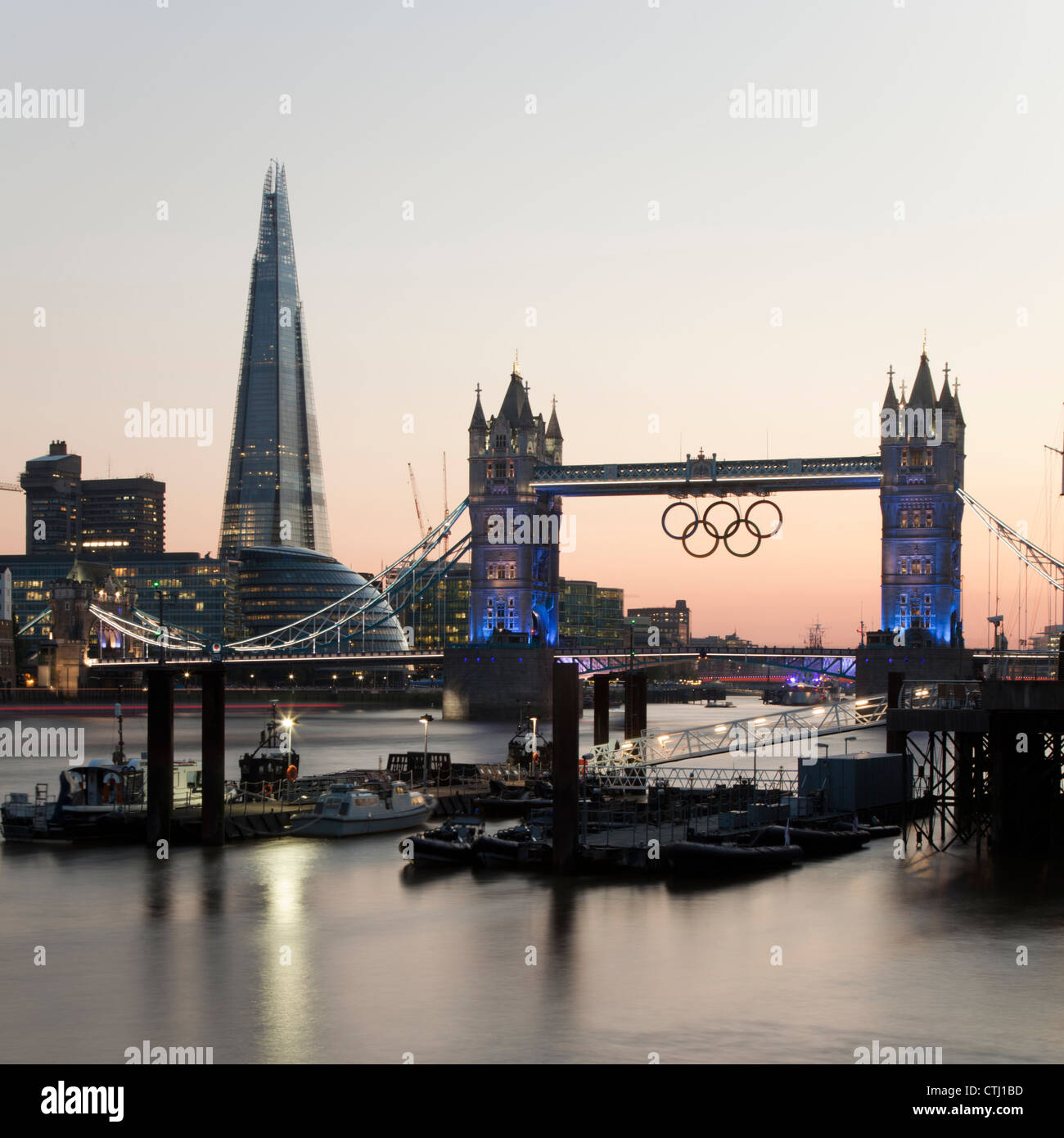 London olympic rings hi-res stock photography and images - Alamy
