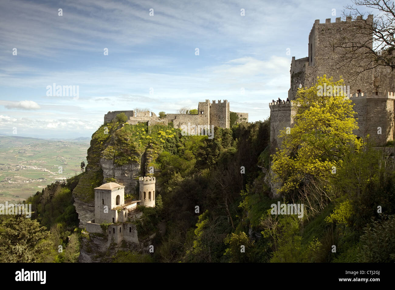 Ancient fortresses hi-res stock photography and images - Alamy