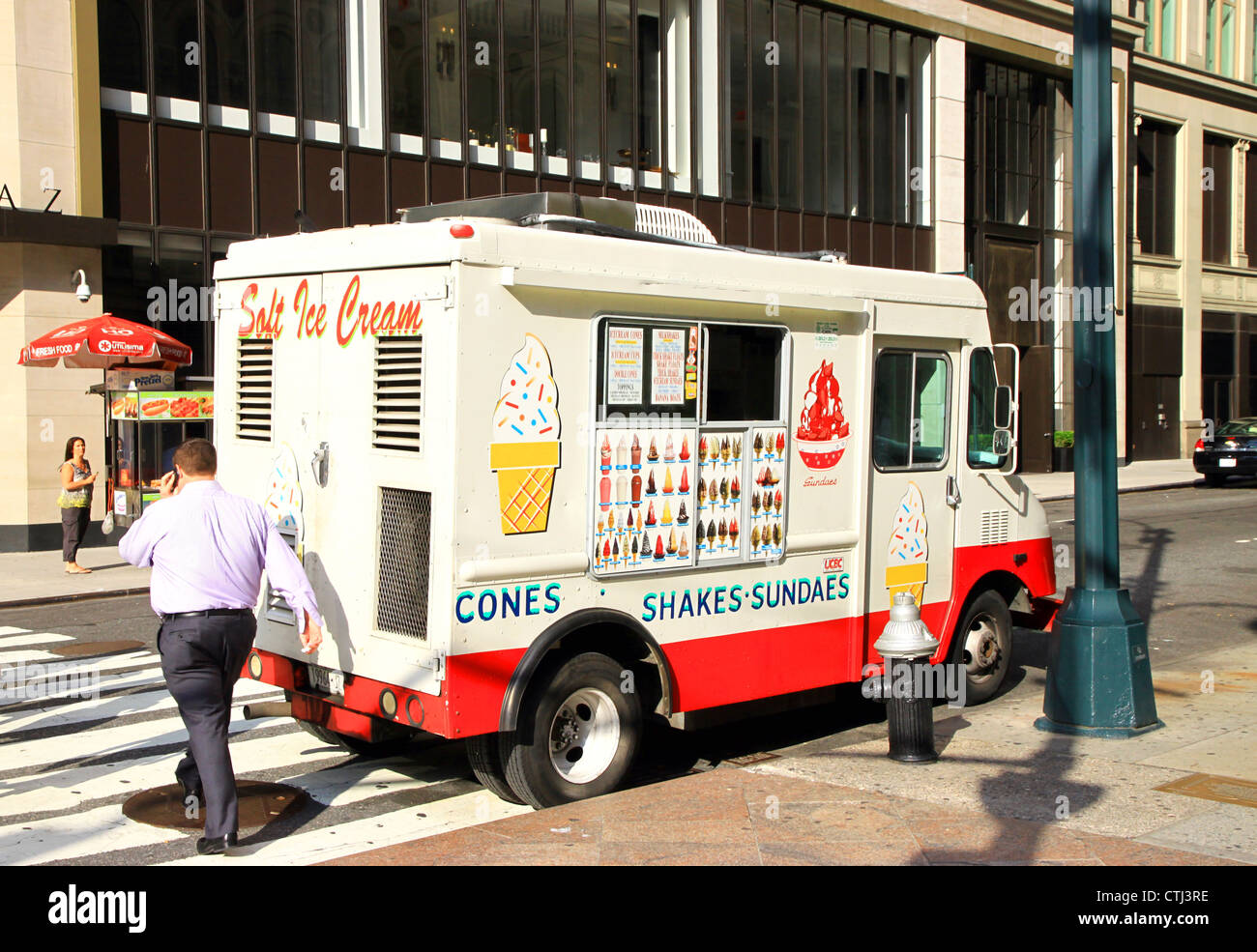 Ice Cream Van Stock Photo - Alamy