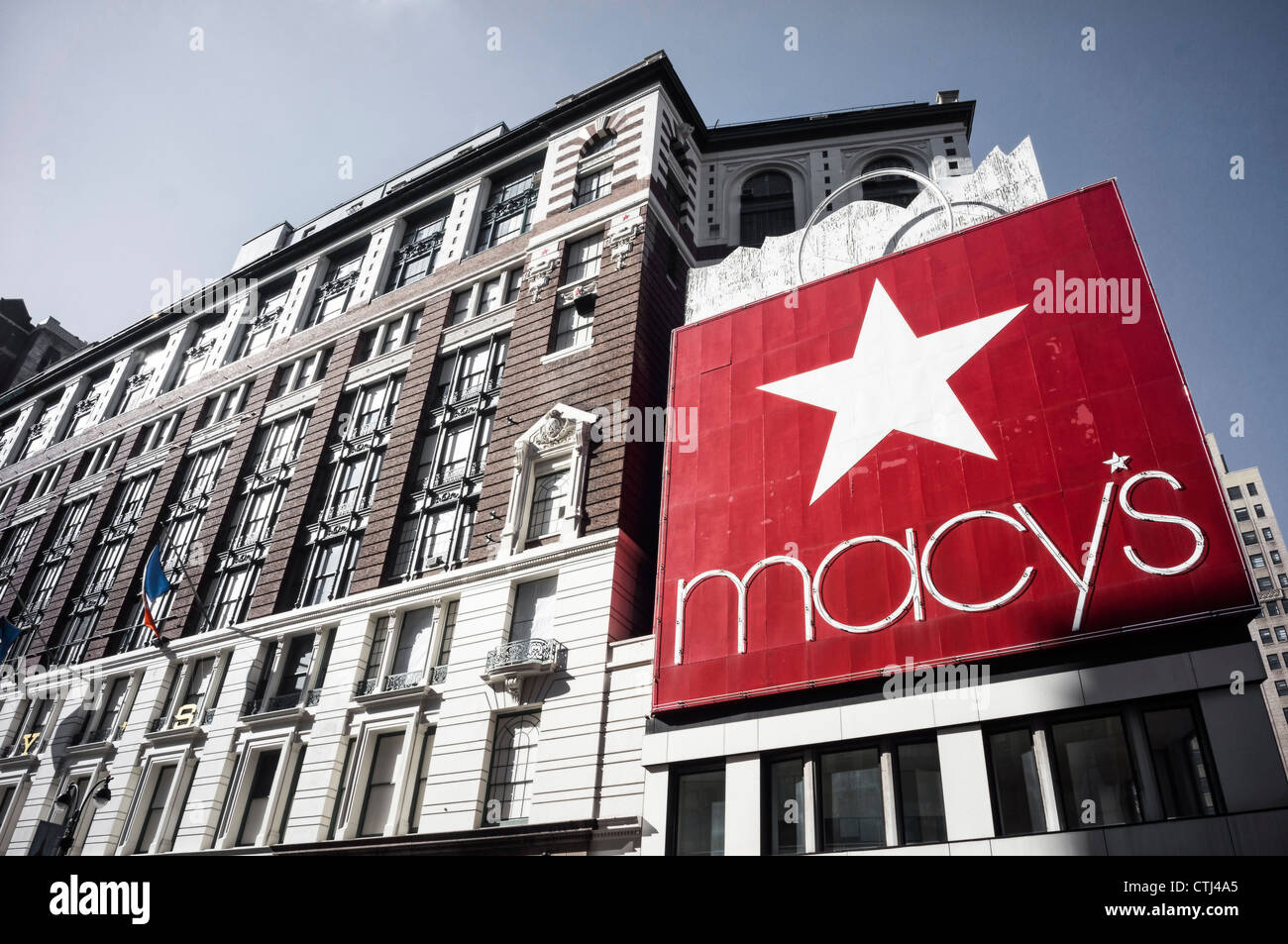 Marcys biggest warehouse in 34 th street, New York, USA Stock Photo - Alamy
