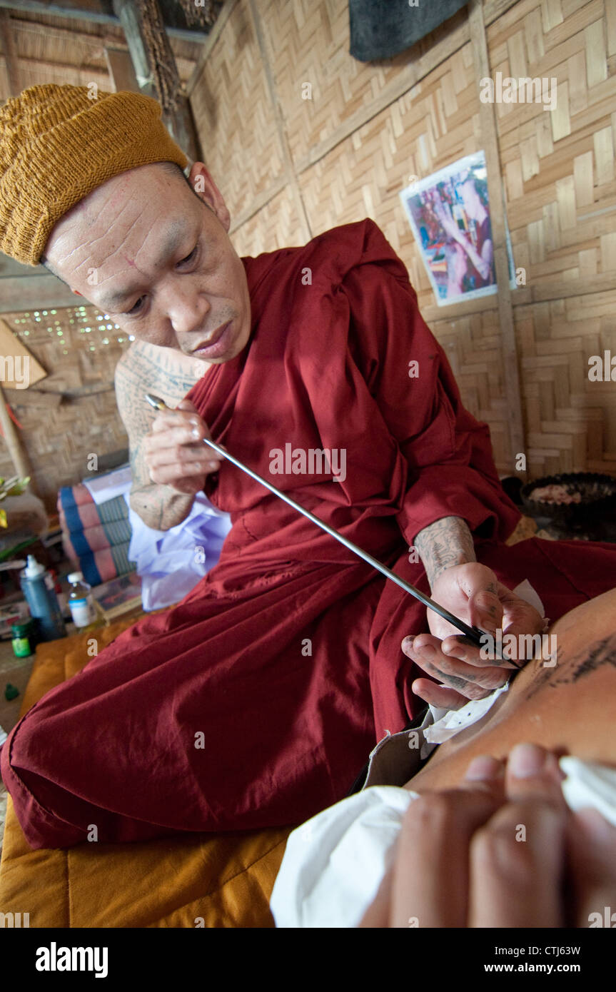 Chiang khong temple hi-res stock photography and images - Alamy