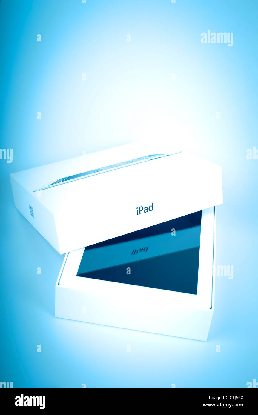 iPad2 tablet out of the box Stock Photo - Alamy
