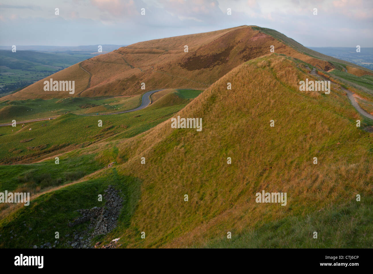 Mam Tor from Rushup Edge, Dark Peak, Peak District National Park ...